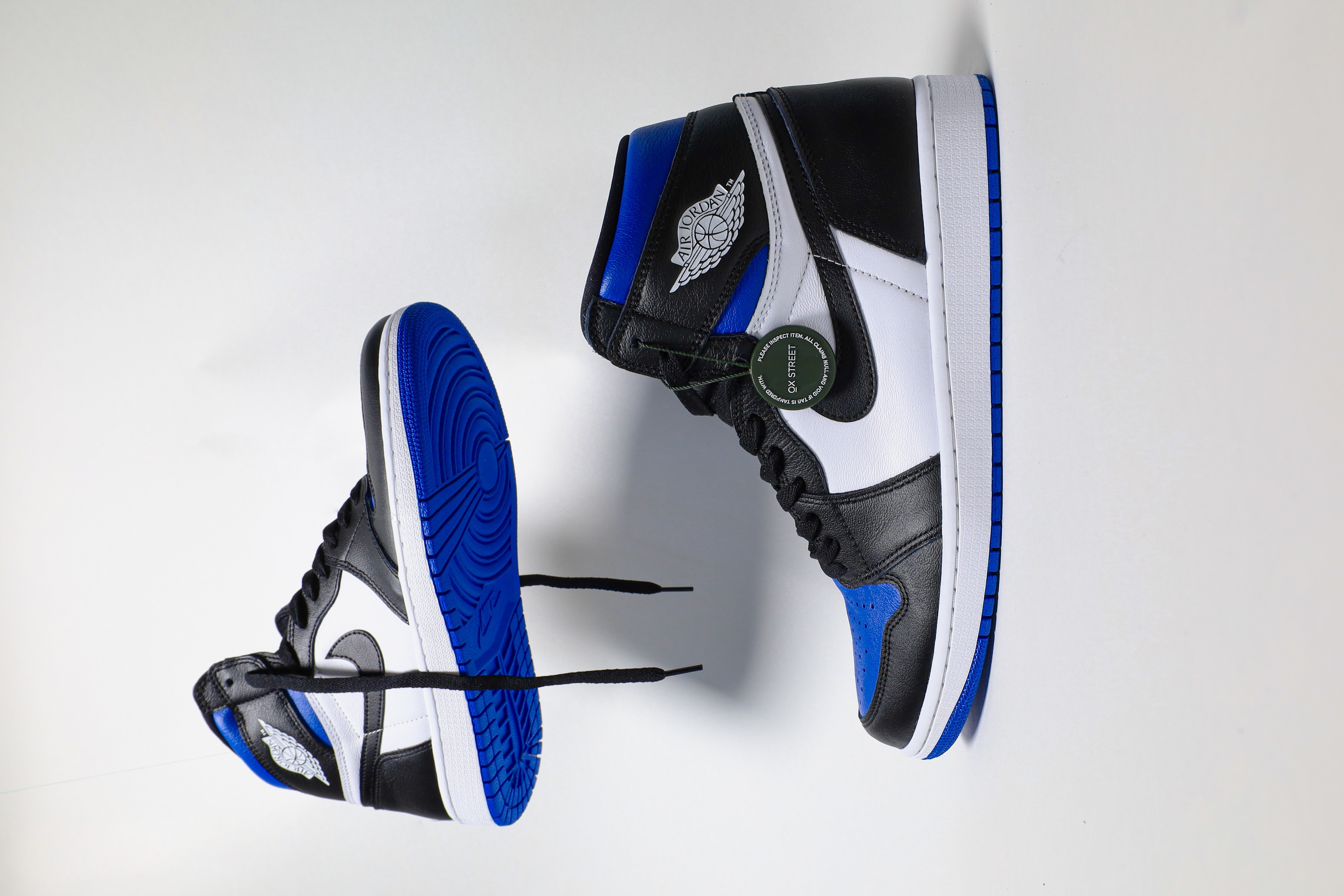 How to Resell Sneakers in 2023 - Resell Calendar